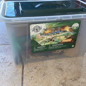 Toys | True Heroes Ultimate Military Playset With Storage Container ...